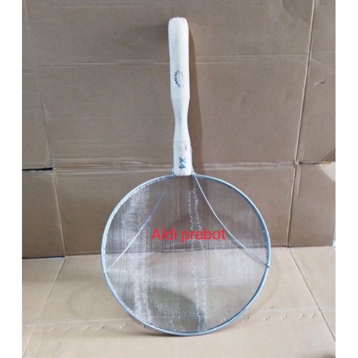 Jual saringan minyak/serok gorengan gagang kayu | Shopee Indonesia