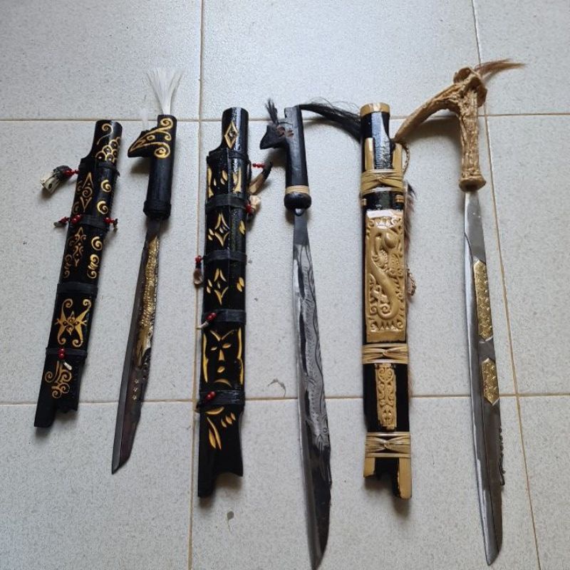 Jual MANDAU KHAS SUKU DAYAK PANJANG 65.cm MANDAU KHAS SUKU DAYAK ...
