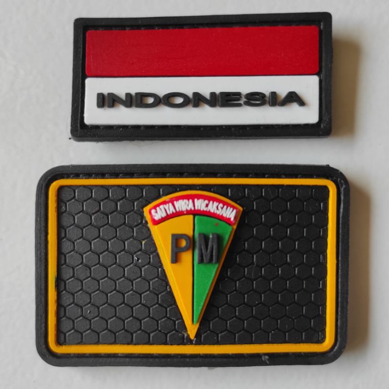 Jual patch rubber logo PM polisi militer + bendera kecil indonesia ...