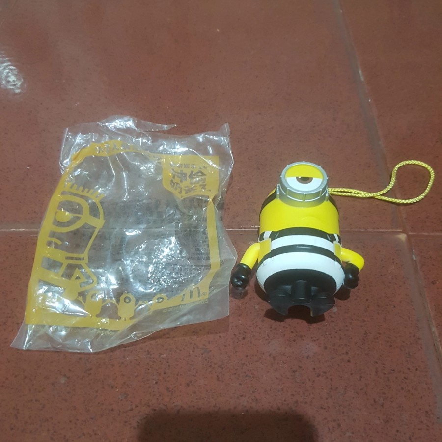 Jual Minion Despicable Me Prison Mainan Anak Figure Mcdonalds Hongkong ...
