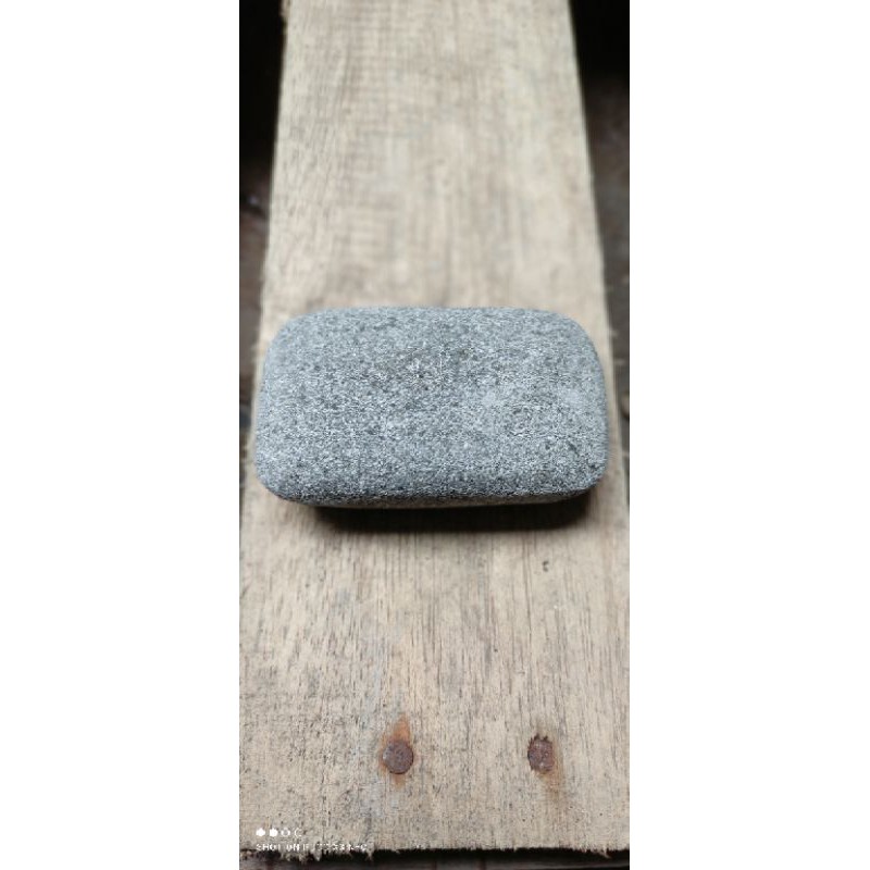 Jual Batu Pembersih Daki - Batu Mandi - Batu Halus Tidak Kasar - Batu ...