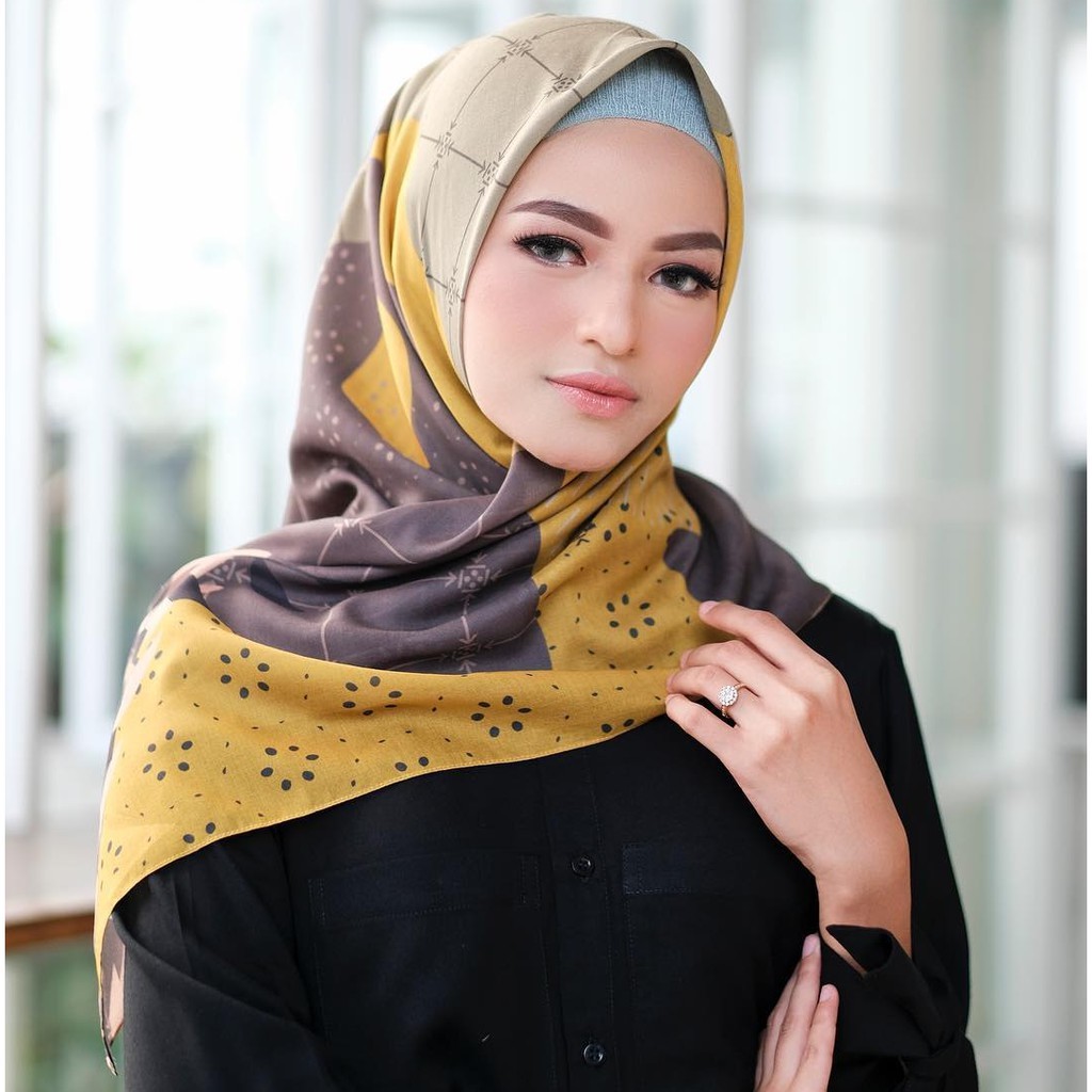 Jual PROMO DISKON SALE Mama In Fashion Jilbab Hijab Kerudung Segi empat ...