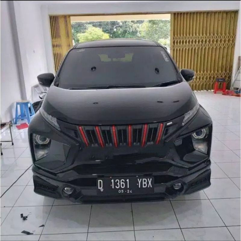 Jual Grill apollo xpander list merah | Shopee Indonesia