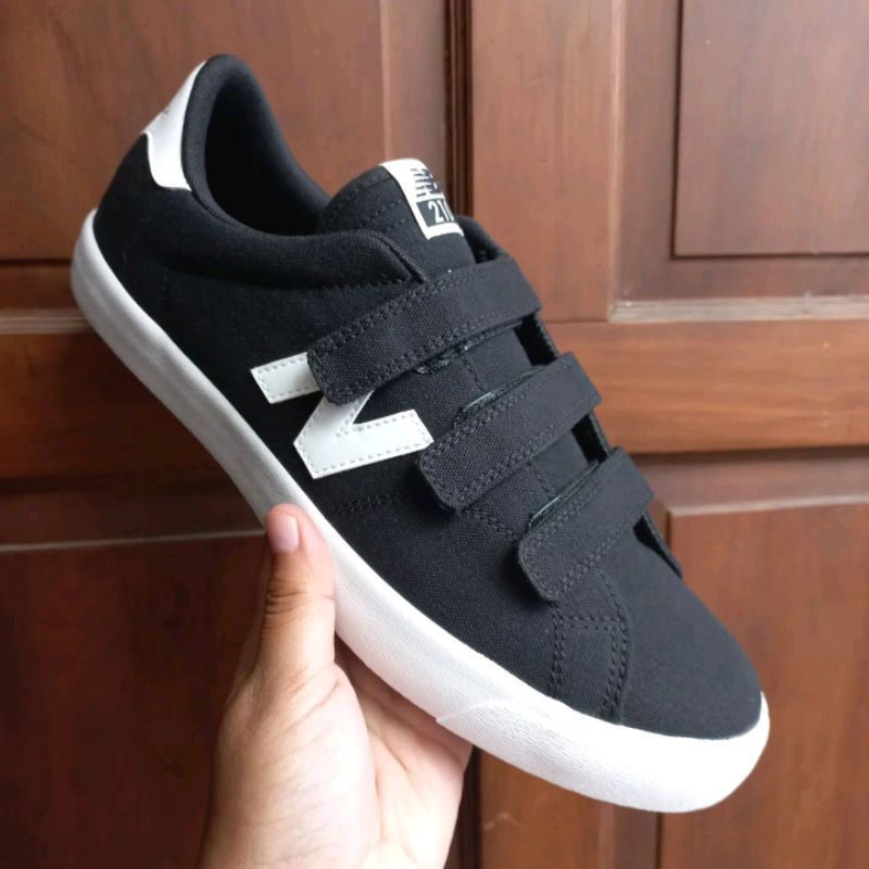Jual sepatu skate 210 black velcro original bnib | Shopee Indonesia