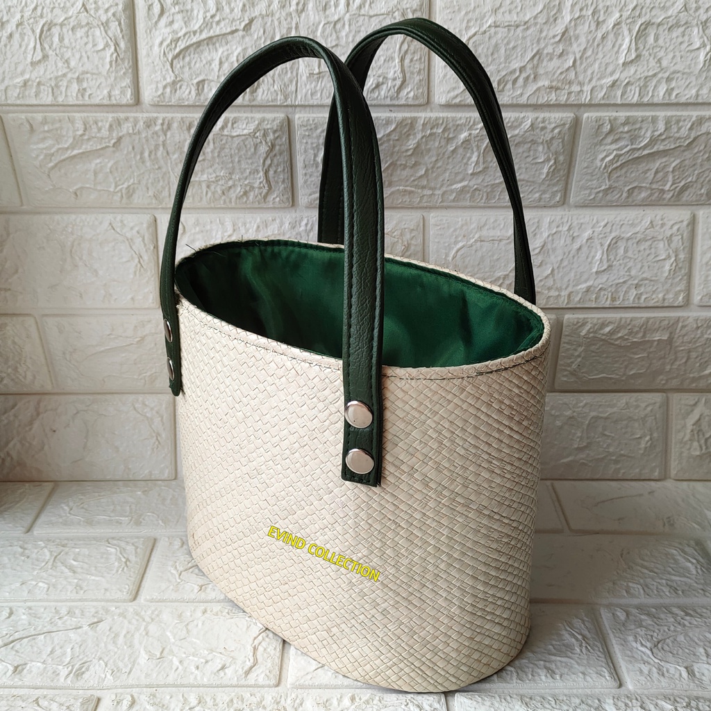 Jual Tas Parcel Anyaman Pandan Tali Kulit Sintetis Ukuran S Model Oval ...