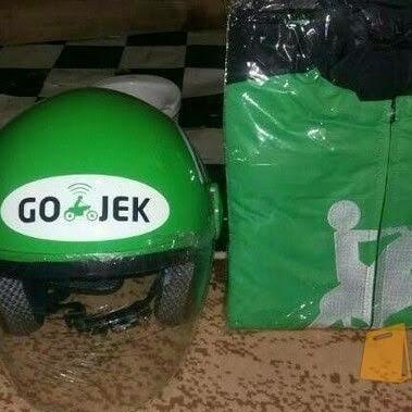 Jual Paket hemat helm dan jaket Gojek | Shopee Indonesia