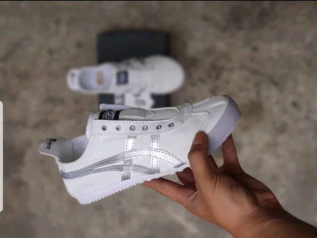 Jual Sepatu onit women putih silver grade original | Shopee Indonesia