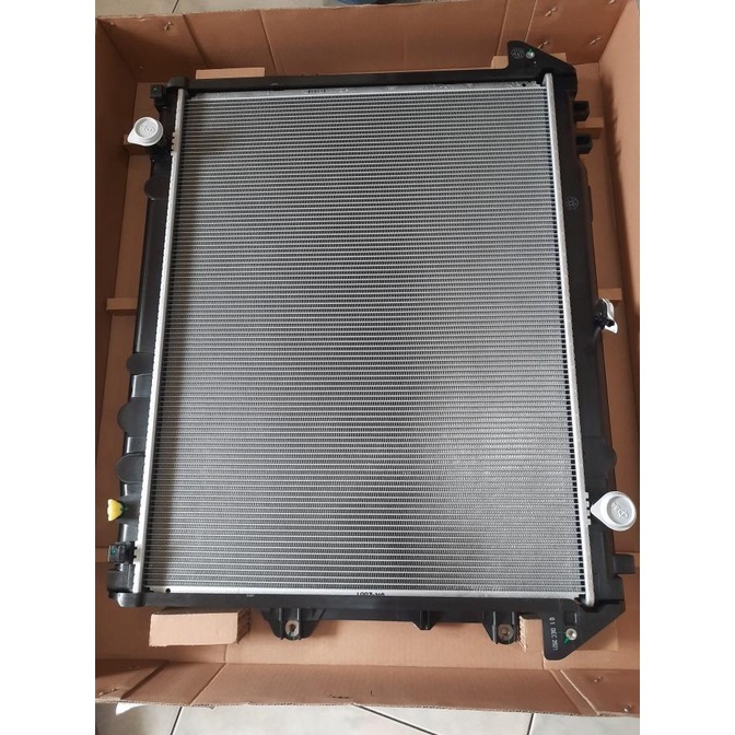 Jual radiator assy innova fortuner bensin manual 2004-2015 original cod ...