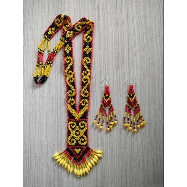 Jual satu set kalung dayak dan anting dayak manik manik kalung etnik ...