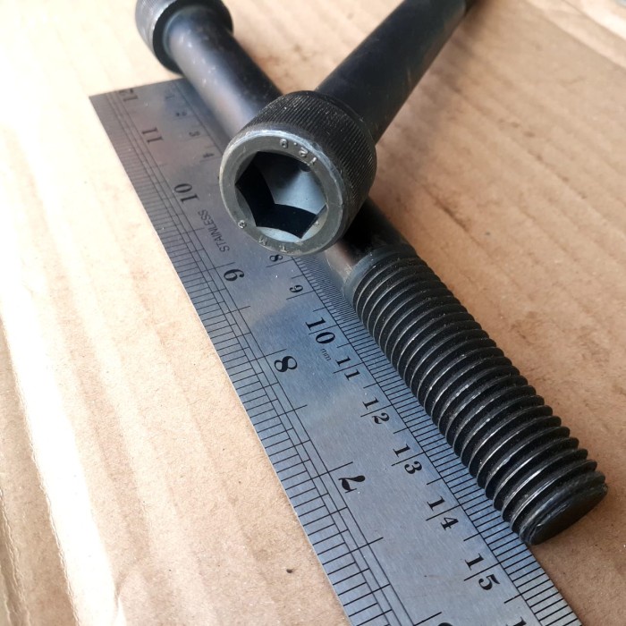 Jual BAUT L M16X150 PANJANG 15CM / BAUT L BAJA M16 X 150 WARNA HITAM | Shopee Indonesia