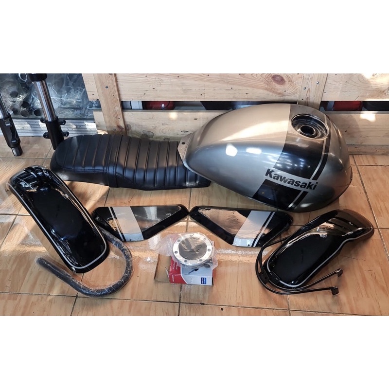Jual TANGKI CUSTOM KAWASAKI Z250/NINJA 250 KARBU / INJEKSI / TANGKI ...