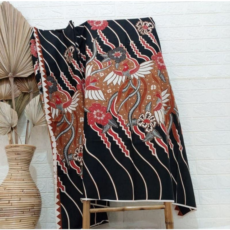 Jual 15 Motif batik halus trendy / batik sragen / batik solo / kain batik / batik tulis / batik ...