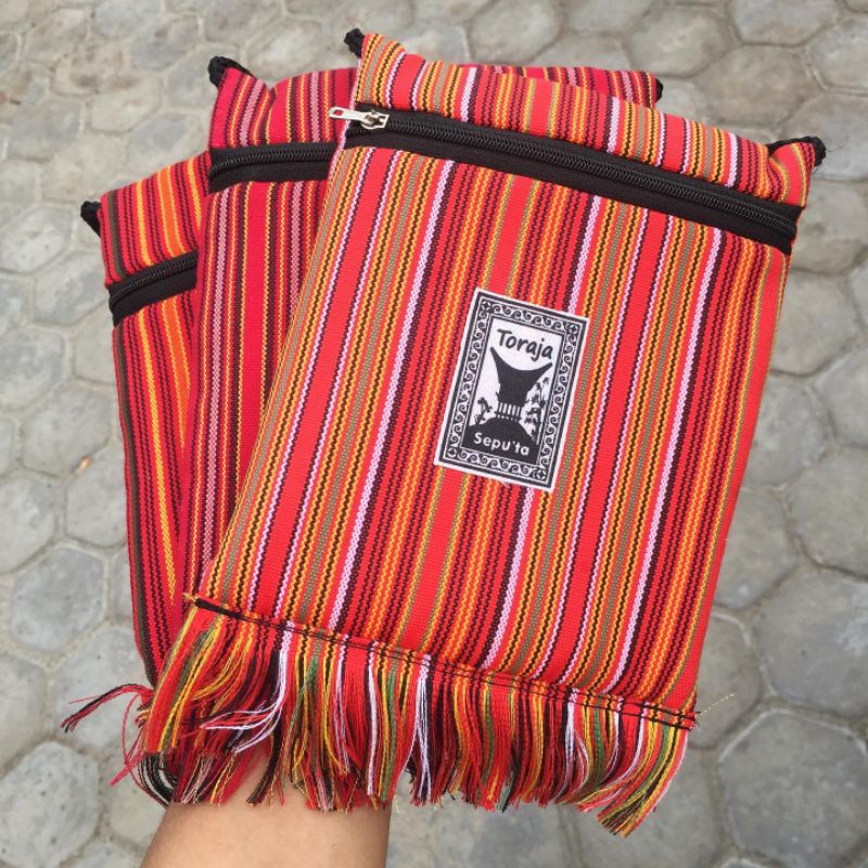 Jual Slingbag kecil tenun Toraja Tas Selempang | Shopee Indonesia