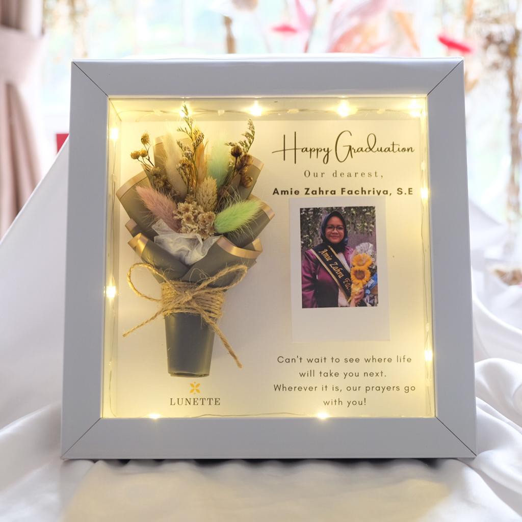 Jual Dried Flower in Frame Hadiah Wisuda Ulang Tahun Anniversary Buket ...