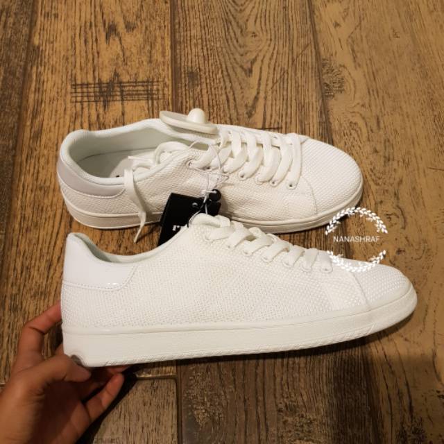 Jual RUBI SHOES "White Cathryn Knit Sneakers" | Shopee Indonesia