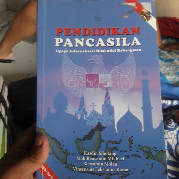 Jual BUKU PENDIDIKAN PANCASILA KASDIN SIHOTANG BENYAMIN MOLAN | Shopee Indonesia