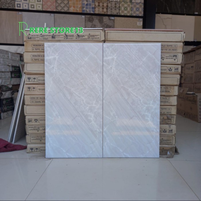 Jual keramik ikad 30x60 grey marble motif rendom glossy | Shopee Indonesia