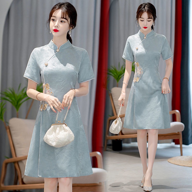 Jual 2022 embroidered light blue young cheongsam women's elegant retro ...