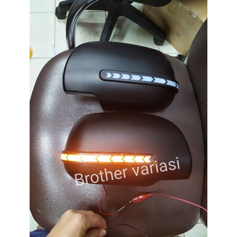 Jual Cover spion grand innova 2012 sd 2015 running sein hitam | Shopee ...