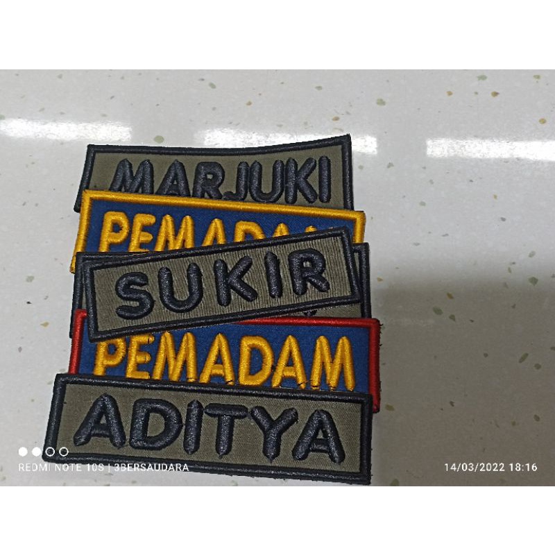 Jual BED nama 3D (Timbul ) free felcro | Shopee Indonesia