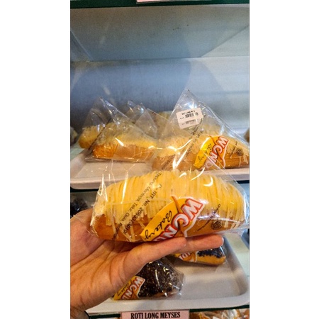 Jual Roti Satuan Long Meyses/ Messes Keju Wonder Bakery | Jastip With ...