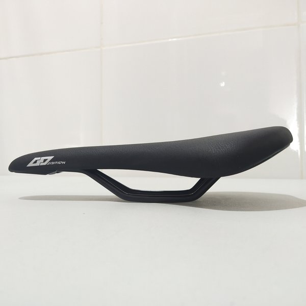 Jual Sadel Sepeda Velo Black Road Saddle | Shopee Indonesia