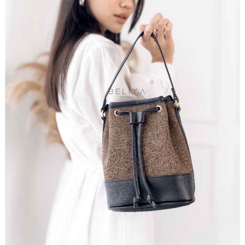Jual Kina bucket bag in black | Shopee Indonesia