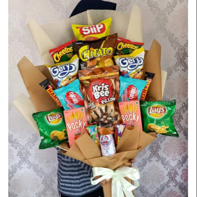 Jual Buket snack Buket makanan snack bucket wisuda B120 | Shopee Indonesia