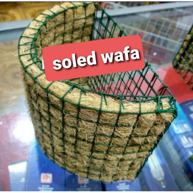 Jual POT BUNGA GANTUNG SETENGAH LINGKARAN DINDING SERABUT KELAPA ...