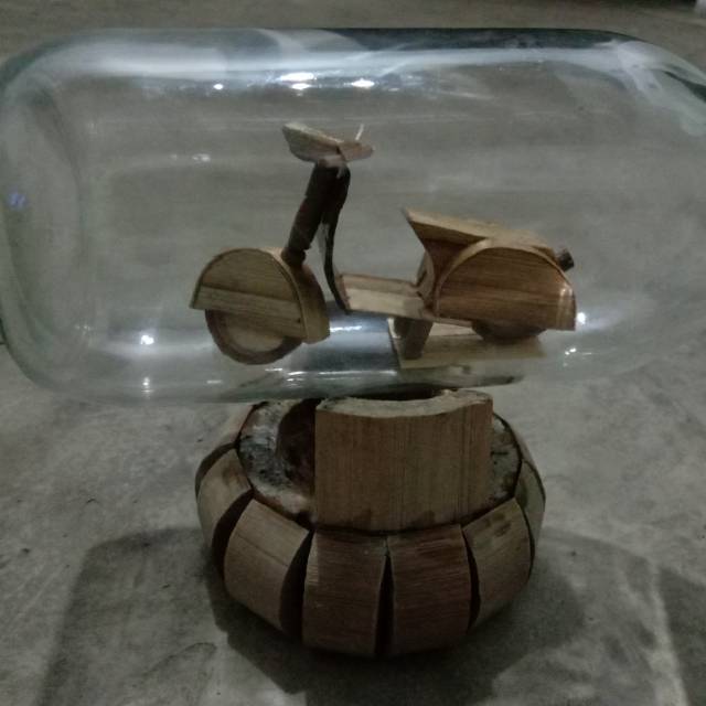 Jual Miniatur vespa dalam botol | Shopee Indonesia