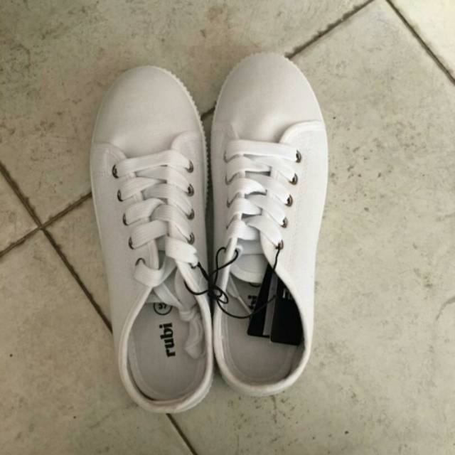 Jual Rubi Shoes white | Shopee Indonesia