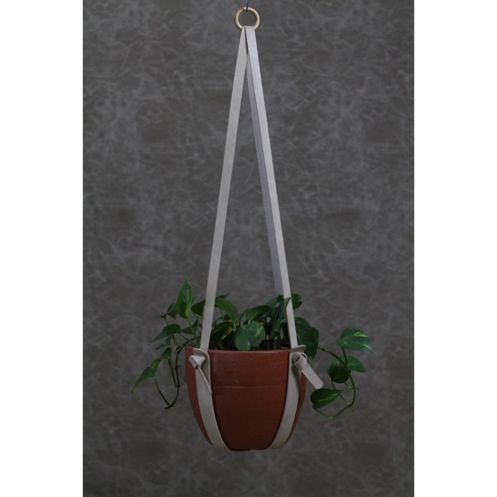 Jual Tali Gantungan tanaman kulit / Leather Hanging Plant Tanaman ...
