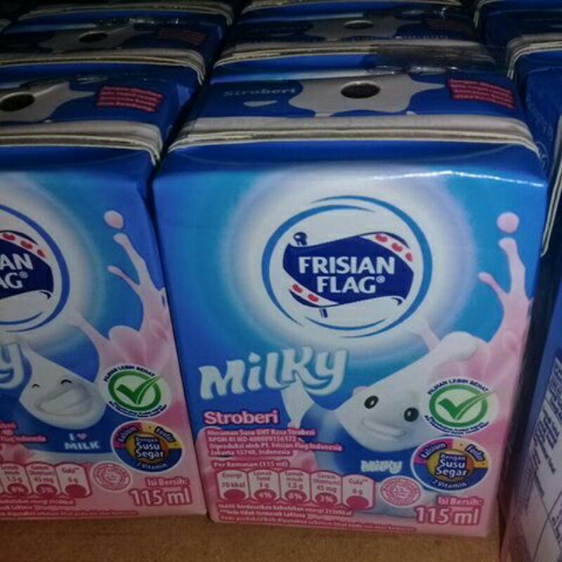 Jual susu sapi cair uht strawberry | Shopee Indonesia