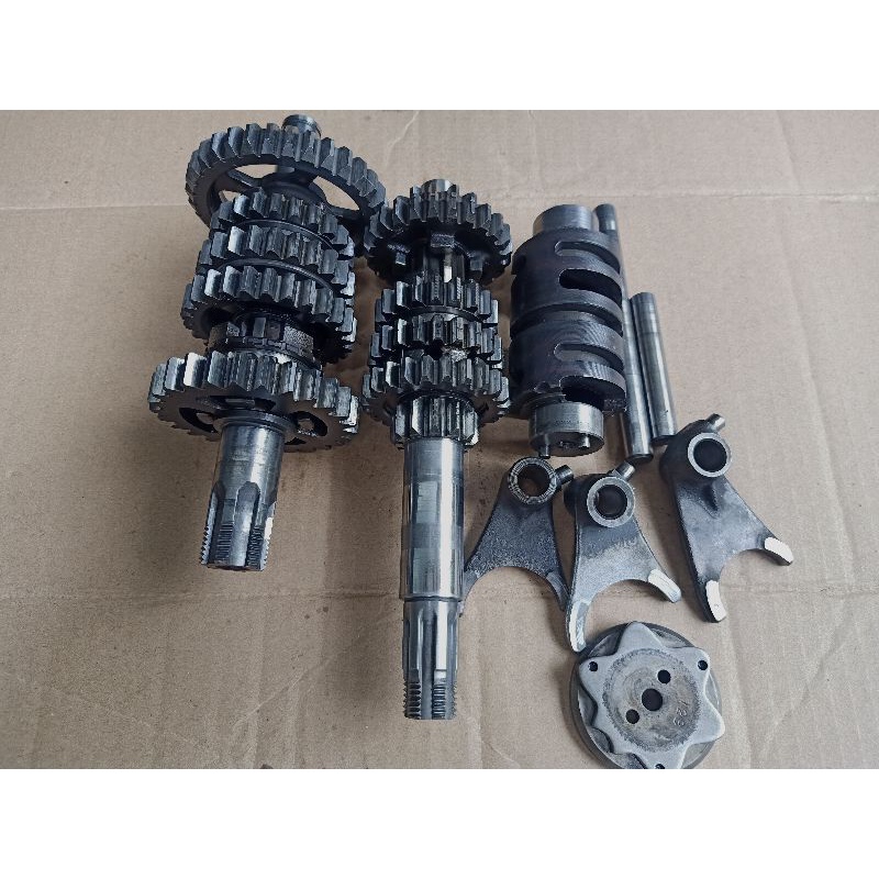Jual gigi susun gigi rasio gearbox rasio suzuki RG RGR original ...