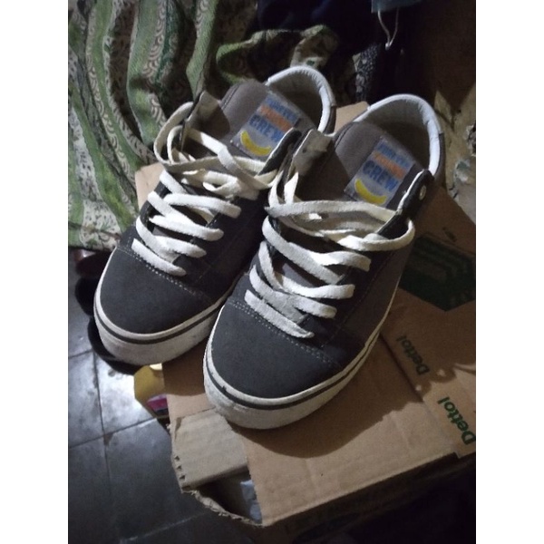 Jual Sepatu FYC (Forever young crew) | Shopee Indonesia