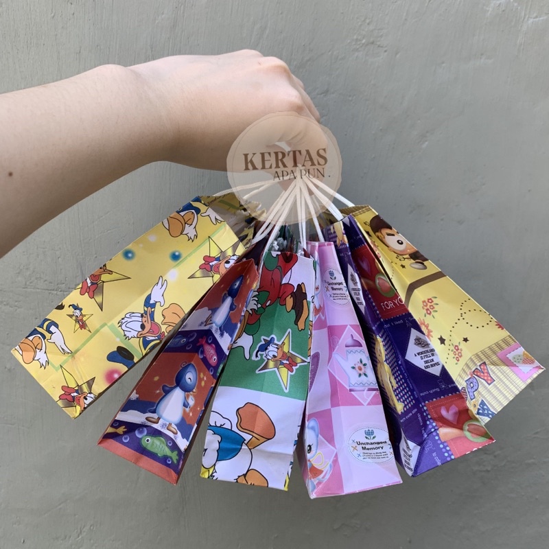 Jual Paper Bag Kertas Kado Mini Ukuran 16x15 cm / Tas Kantong Kertas ...