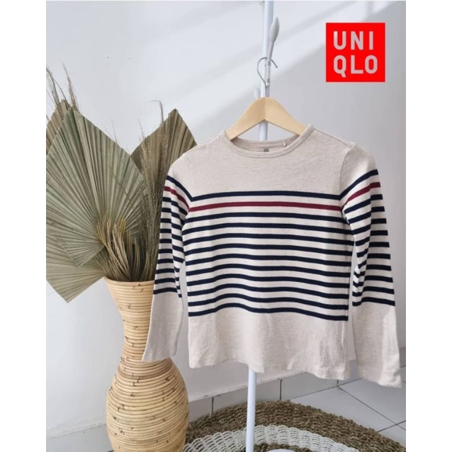 Jual kaos UNIQLO garis" | Shopee Indonesia