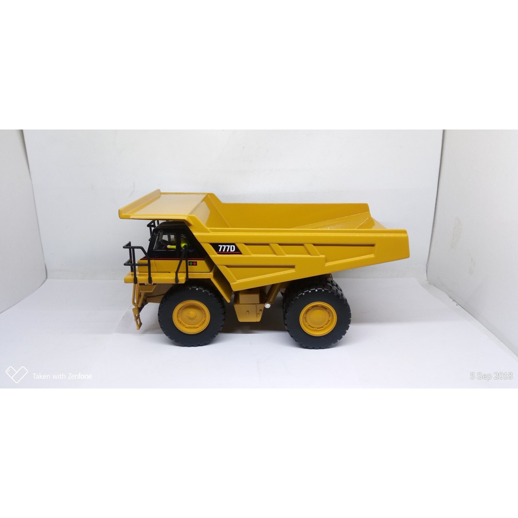 Jual Diecast Masters CAT 777D OFF - HIGHWAY TRUCK Miniatur Alat berat ...
