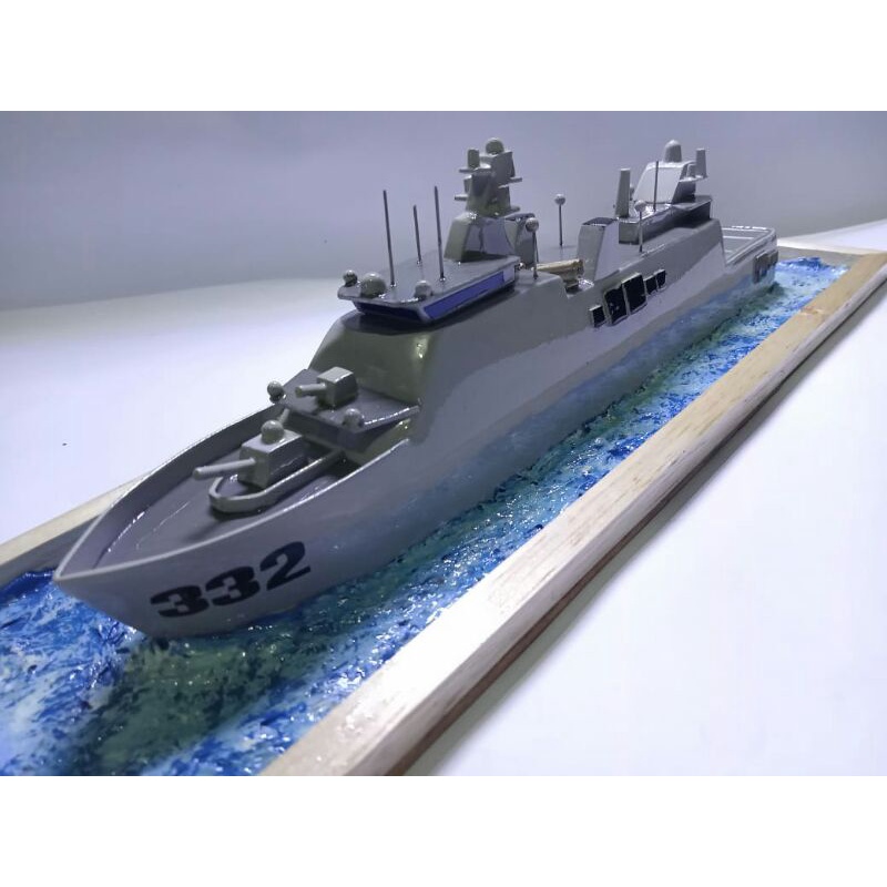 Jual miniatur kapal perang | Shopee Indonesia