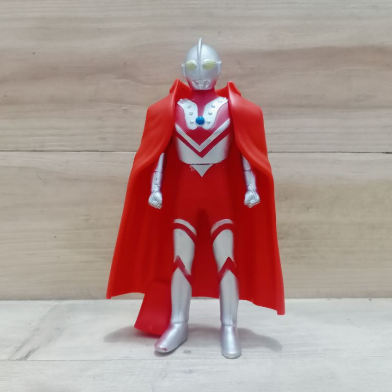 Jual karet figure ultra hero ultraman zoffy ultraman god jubah cloak ...