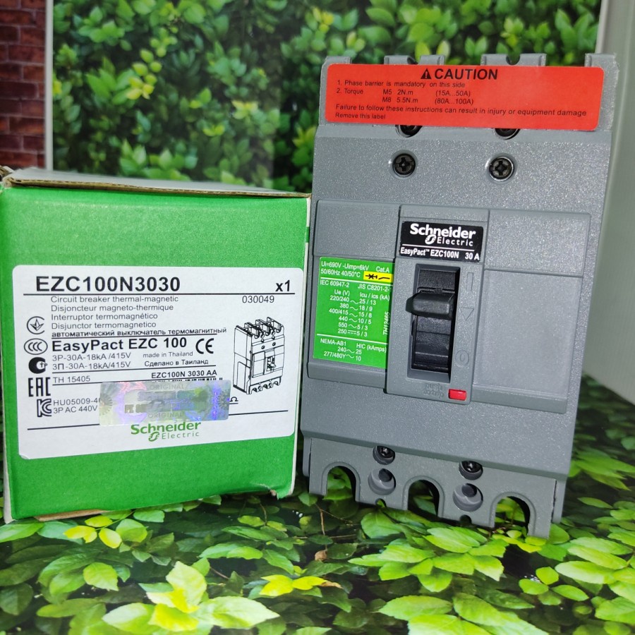 Jual Mccb Breaker Schneider Elektrik EZC100N 3P 30A 3phase 30 A EZC100N3030 | Shopee Indonesia