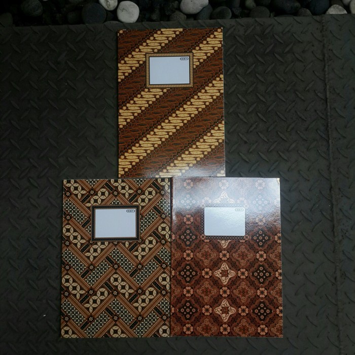 Jual Buku tulis bigboss batik Kiky / boxy big boss batik kiky 50 lembar ...