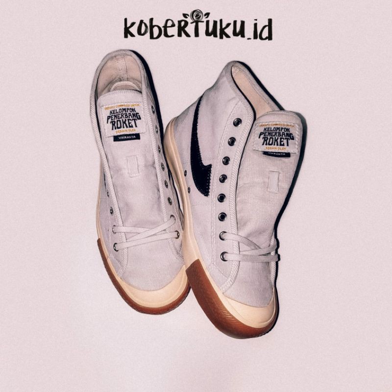 Jual Sepatu Compass x Kelompok Penerbang Roket (KPR) | Shopee Indonesia