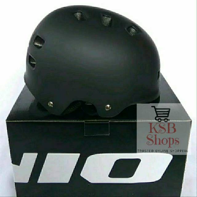 Jual [KSB] Helm Sepeda BMX / Helm Batok Genio/ Helm Skateboard Sepatu ...
