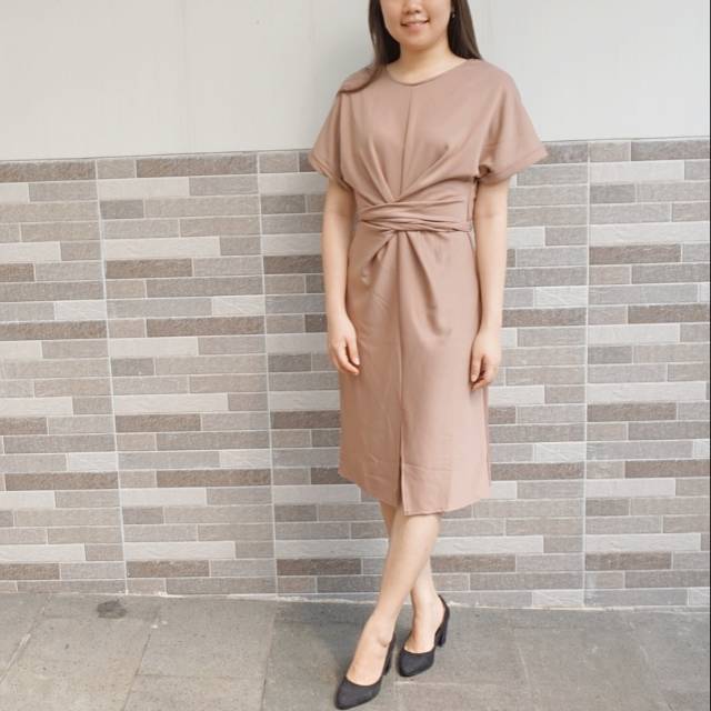 Jual Vilaccehouse - Belle Dress - terusan scuba polos formal | Shopee ...