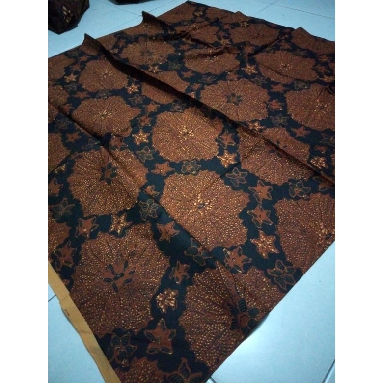 Jual Kain Jarik Batik SOLO motif sogan bunga teratai | Shopee Indonesia