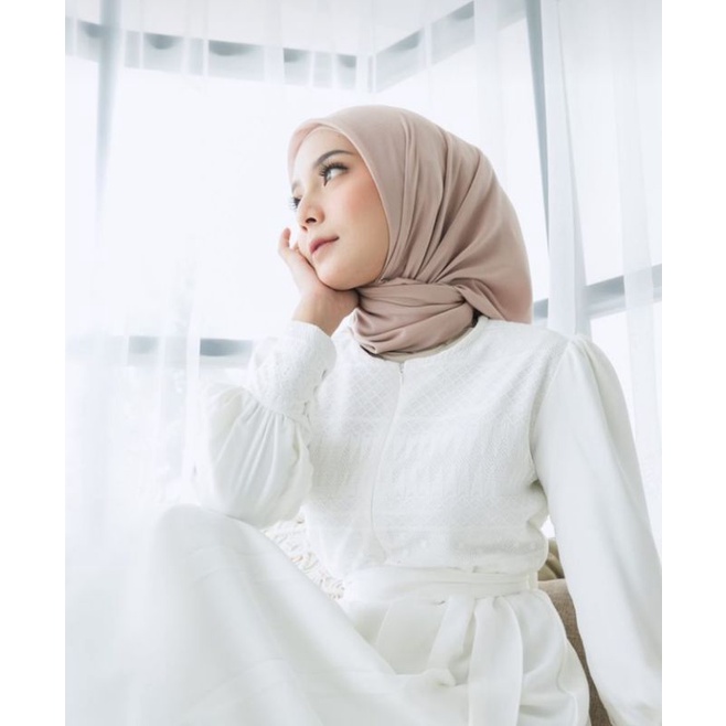 Jual Alleia Dress Alora Series Off White by Hayna Hijab size M (Sale ...