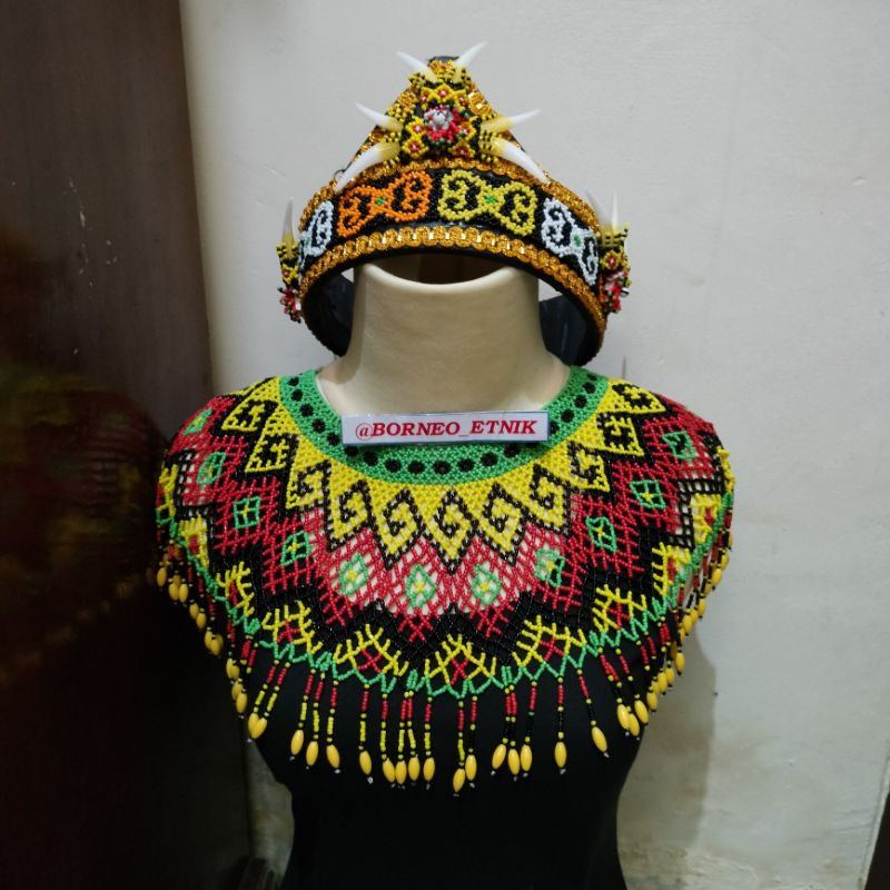 Jual satu set topi mahkota dan kalung dan anting dan rompi dada ...