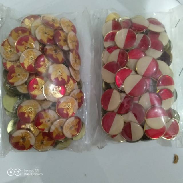 Jual Pin Garuda Merah Putih 100biji bulat | Shopee Indonesia