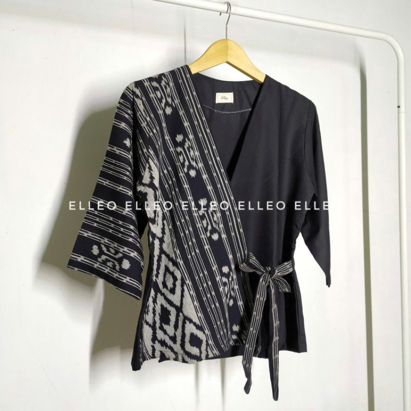 Jual ELLEO KAORI KIMONO BLOUSE TENUN | Shopee Indonesia